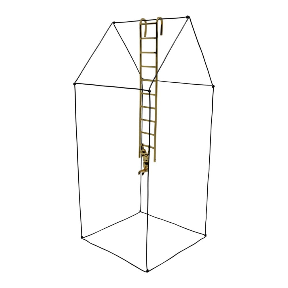 Casinha Menina na Escada Grande Nara Ota – Five Senses Home